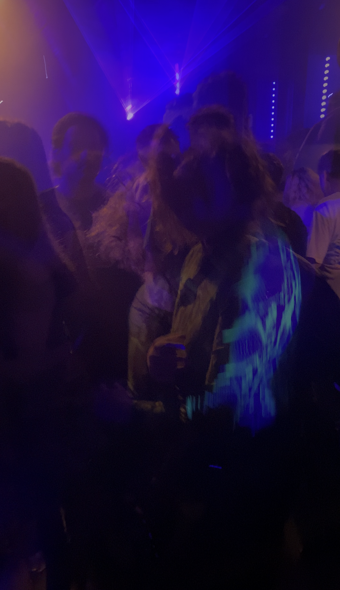 Eine Kurzgeschichte von Maria Levina: Schau dich an - Kulturvollzug